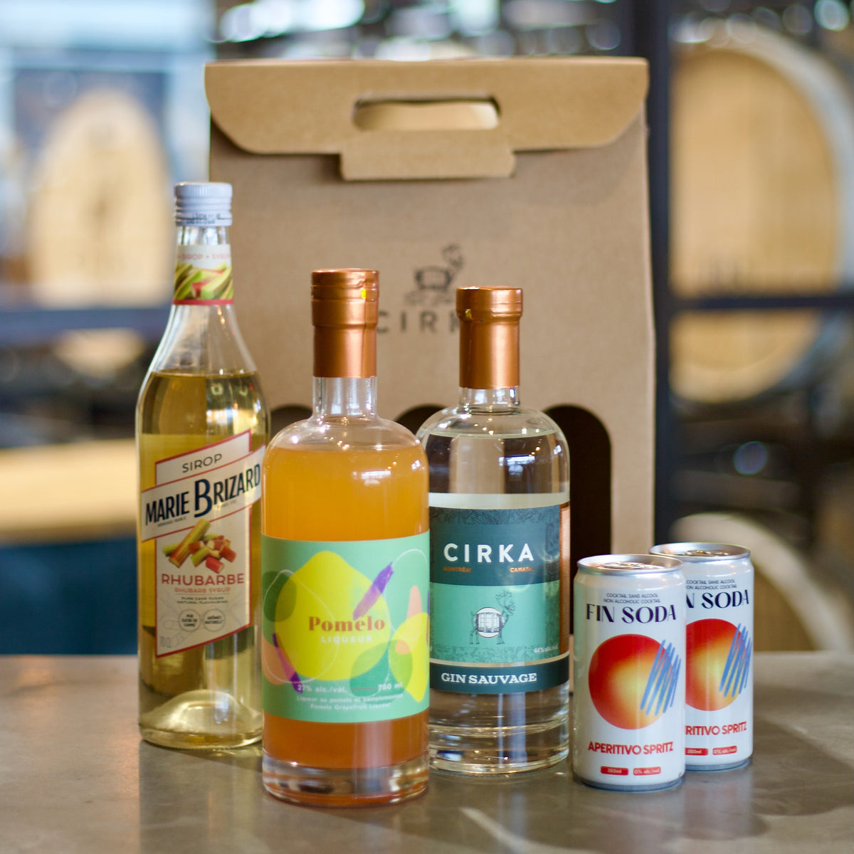 SOLSTICE – Take It Easy Gift Kit | Pomelo, Gin & Rhubarb Cocktail Kit ...